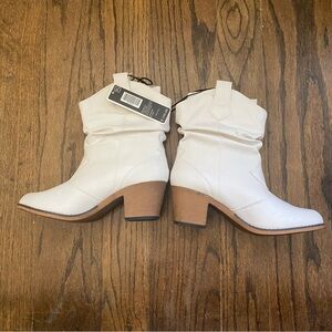 Charles Albert | Shoes | Nwt Charles Albert Womens Size 9 White Vegan ...